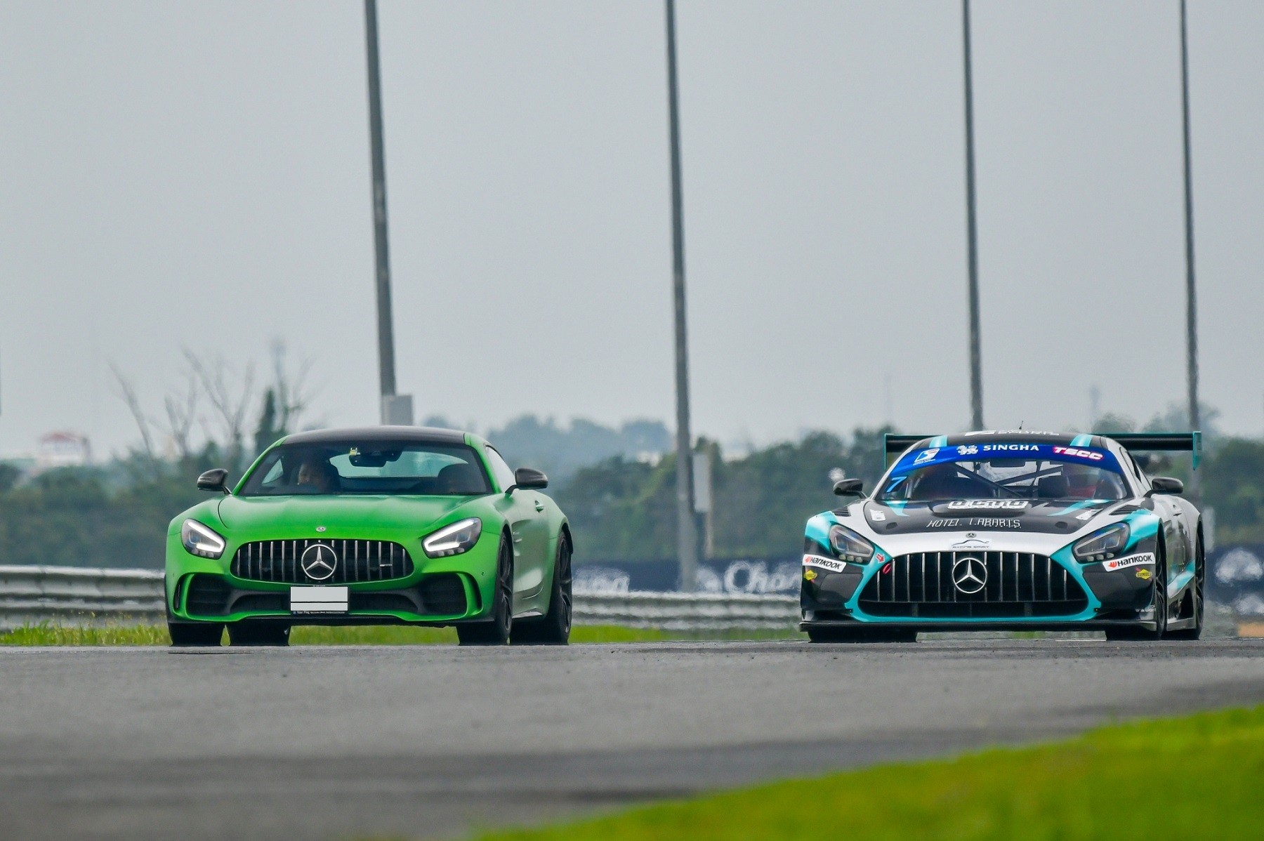 สตาร์แฟลก พาลูกค้าบินลัดฟ้าทดสอบสนามจริงในงาน “AMG Circuit Experience ...